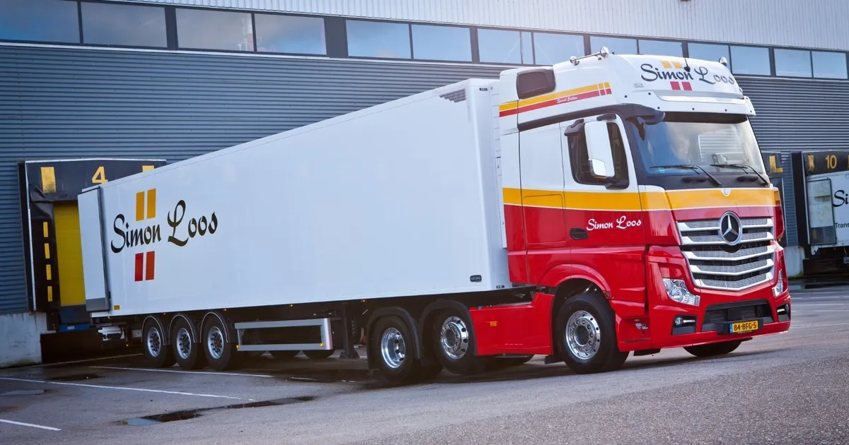 Simon Loos Tiel succesvol live met Locus WMS · Centric Belgium - Value ...