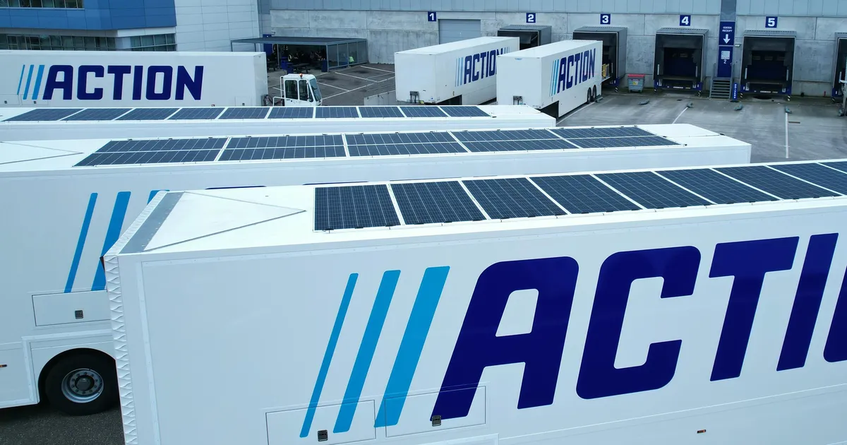 Action gaat voor duurzaam met e-trucks en zonnepanelen op trailers ...