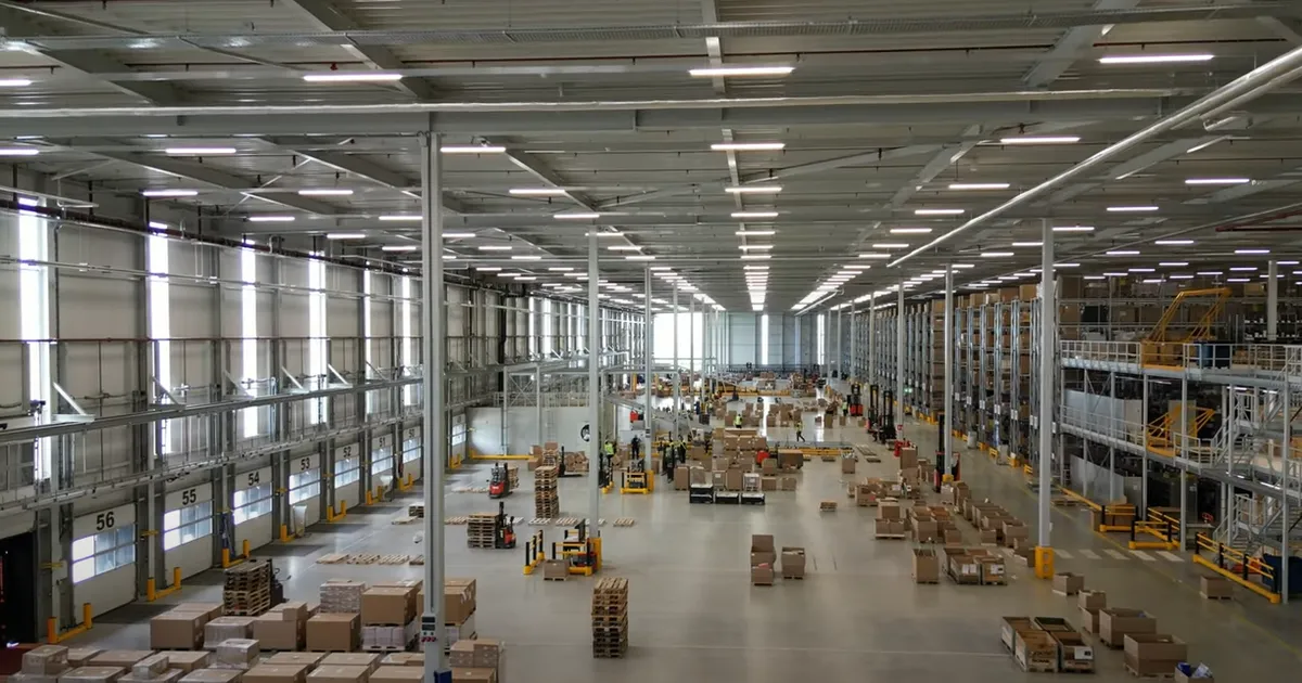 Sterk geautomatiseerd FlashPick®-systeem voor LKQ - Value chain