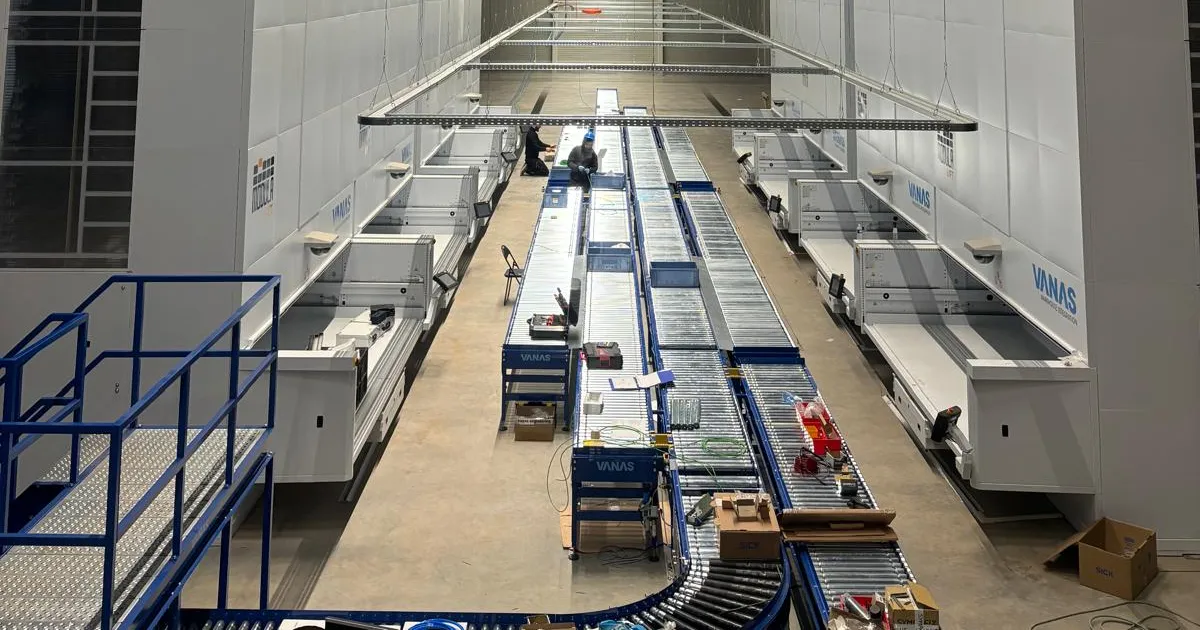 Brady kiest Vanas voor automatisering van nieuw magazijn - Value chain